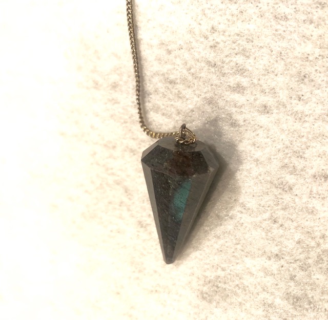 Labradorite pendulum - The Green Man Store